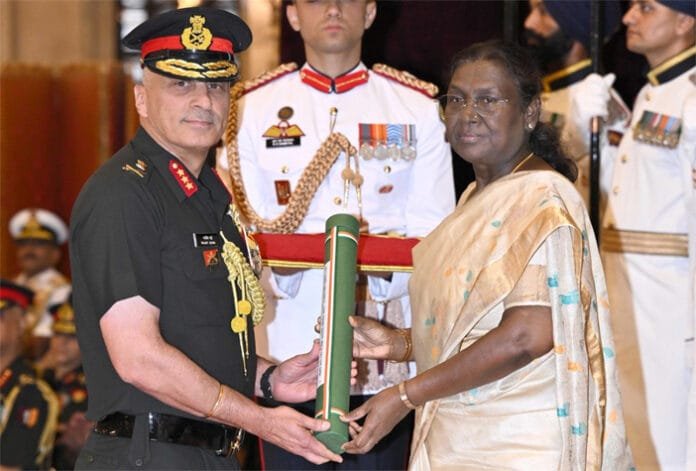 Lt Gen Rajiv Ghai Promoted After Blasting 9 Terror Camps in Pakistan ...